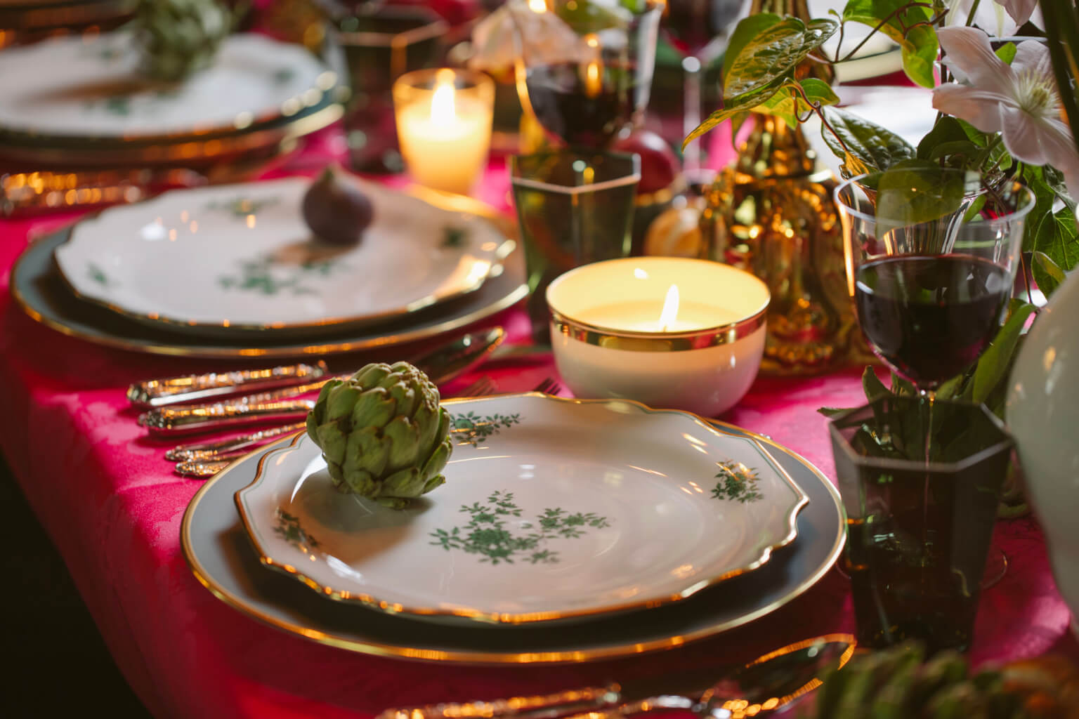 Décorer la table de Noël - voici comment faire I MYHOME.AT